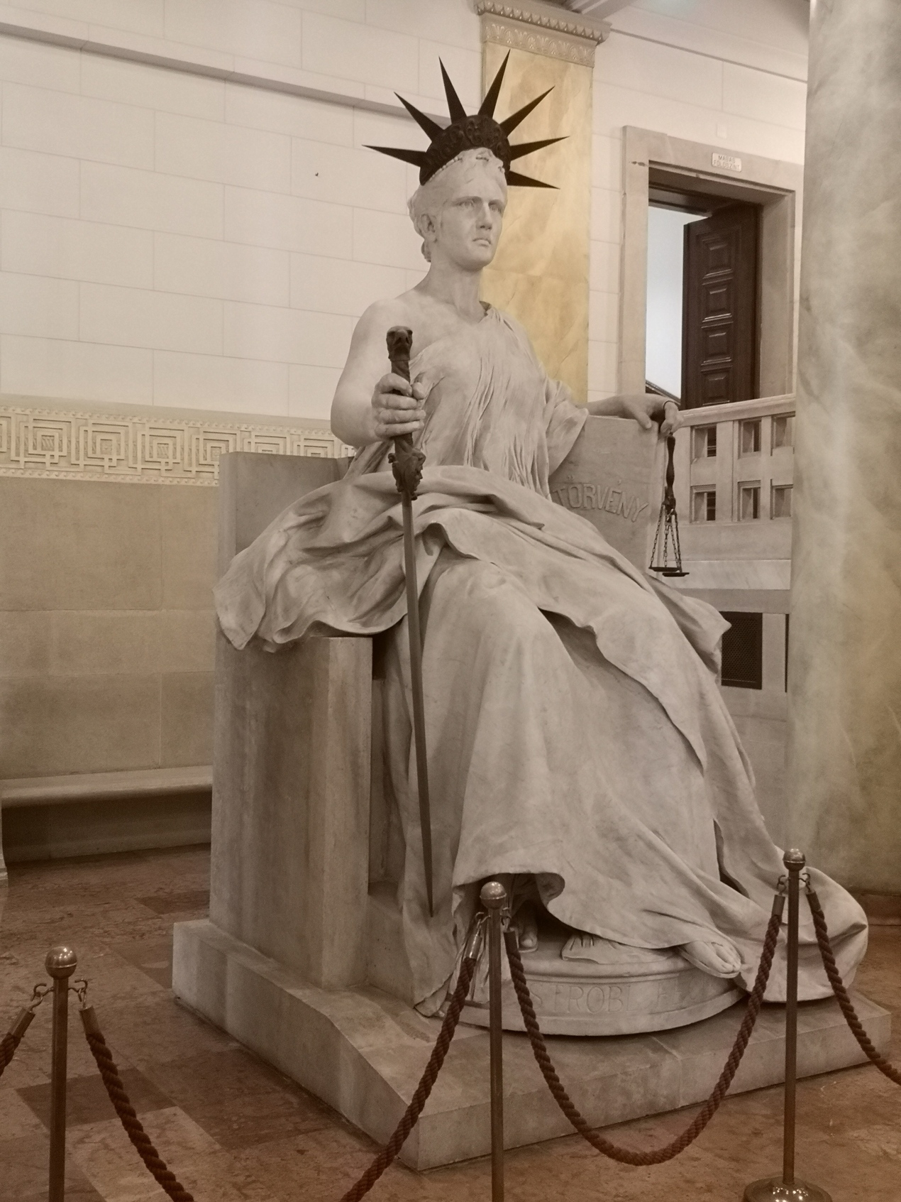 MOSZ - A Kúria irányt mutatott a bíróságoknak a pihenőidős perekben